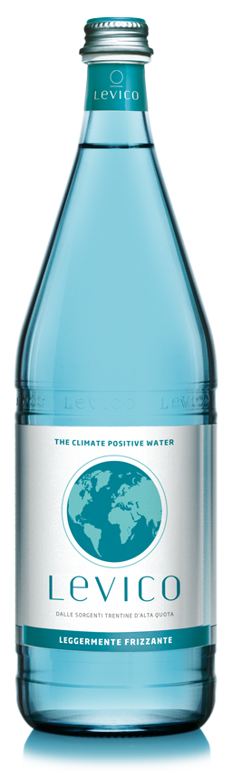 Levico Acque | Dal Trentino, l’acqua minerale leggera in bottiglia di vetro